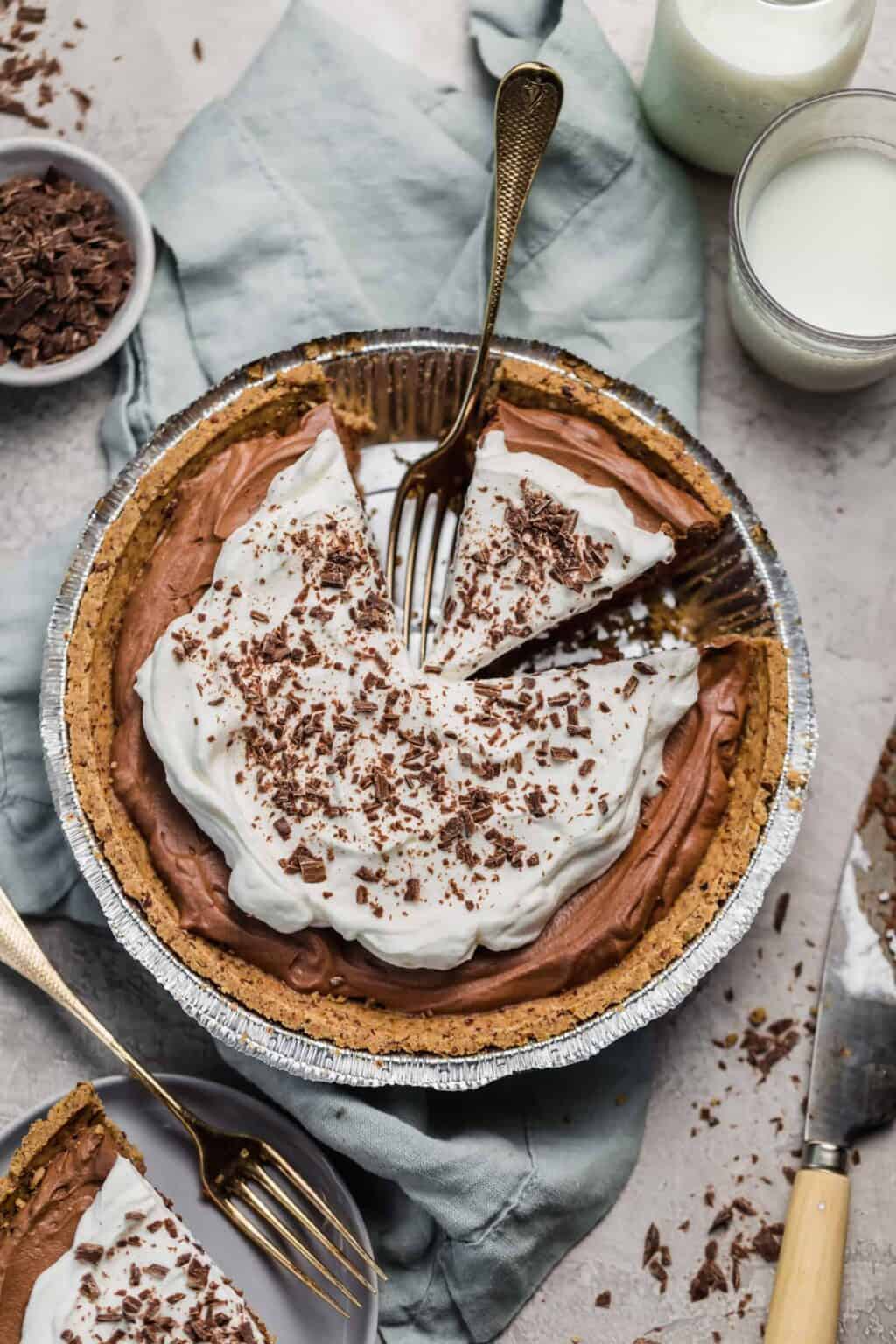 No-Bake Chocolate Mousse Pie - Well Seasoned Studio