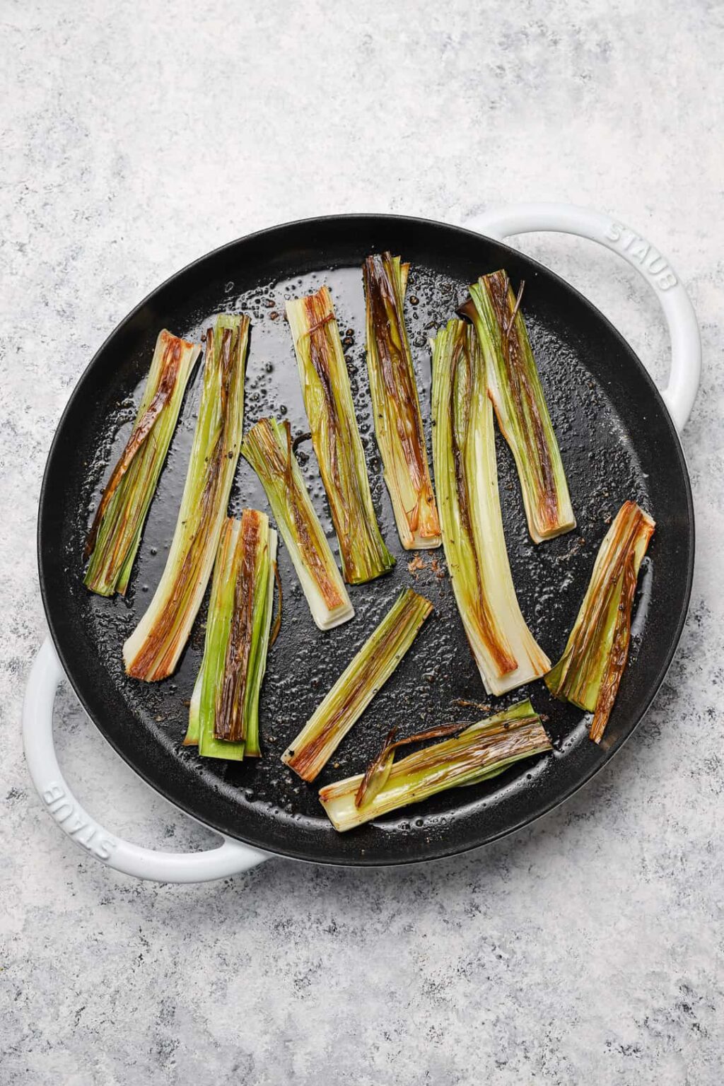 Roasted Leeks (Quick + Simple!) - Well Seasoned Studio