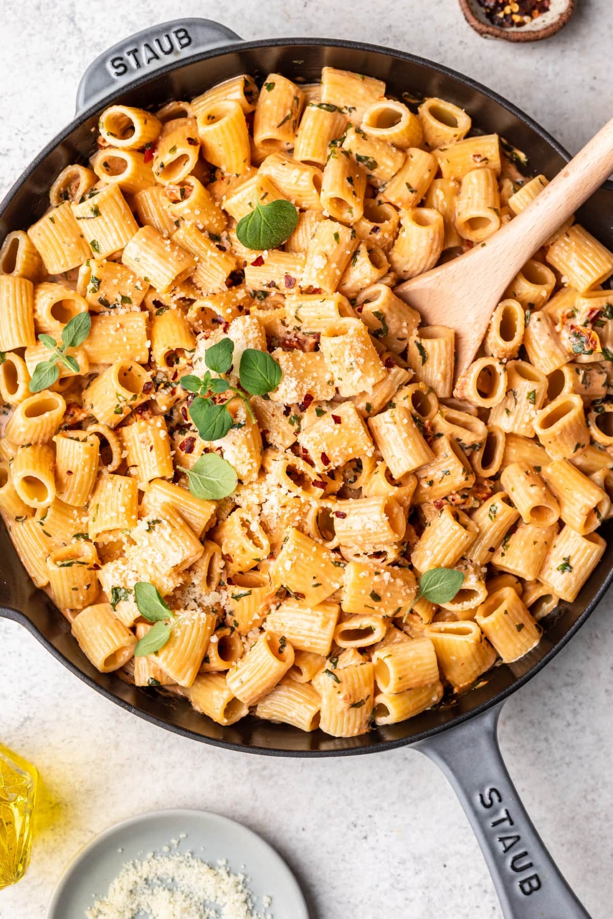 25-Minute Creamy Sun Dried Tomato Pasta - Well Seasoned Studio