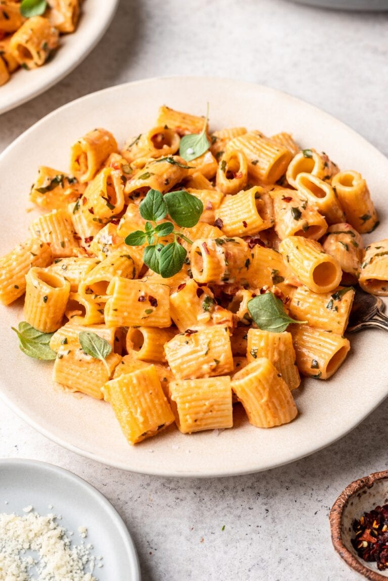 25-Minute Creamy Sun Dried Tomato Pasta - Well Seasoned Studio