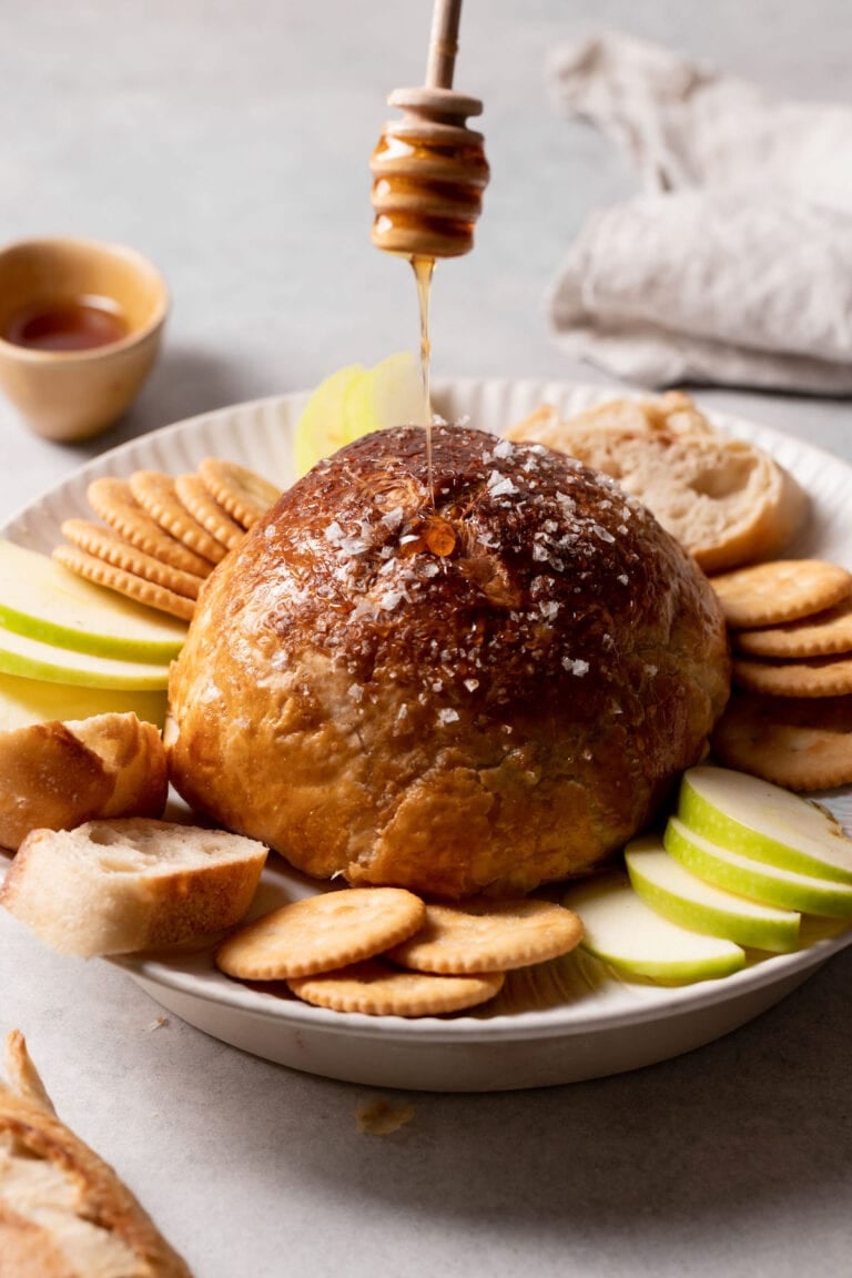 Flaky Brie En Croute (Brie in Puff Pastry) - Well Seasoned Studio