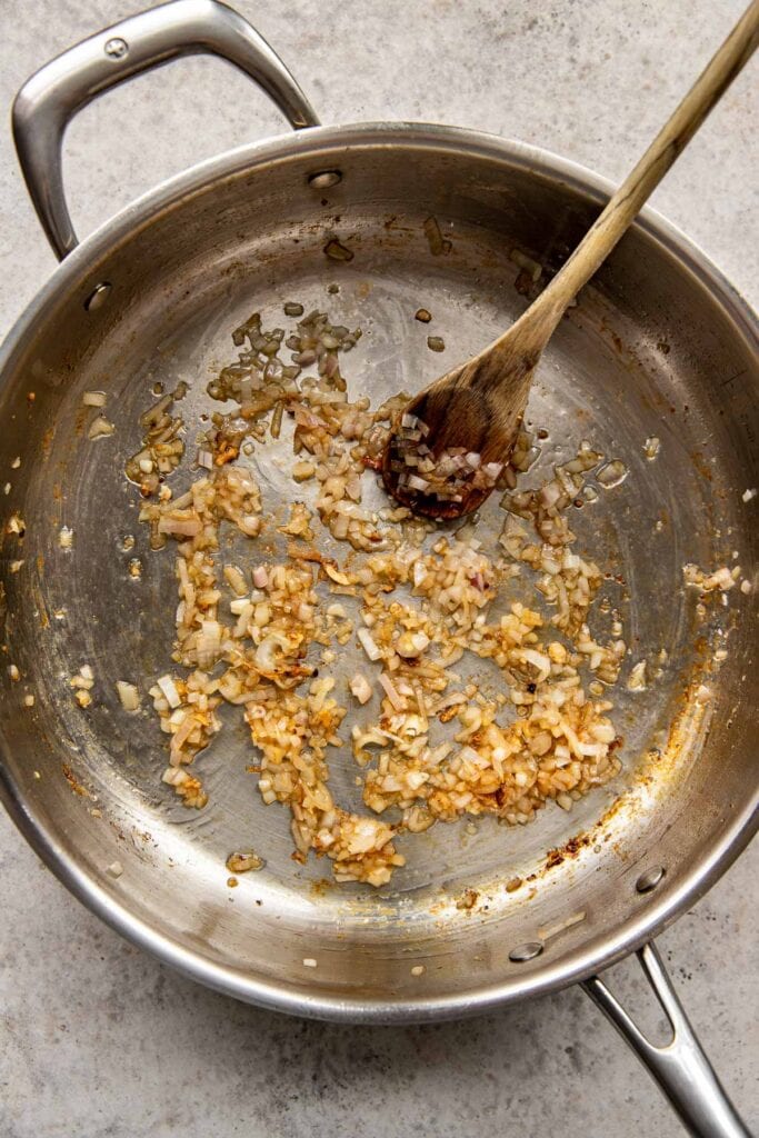 25-Minute Pan-Seared Swordfish with Lemon Caper Sauce - Well Seasoned ...