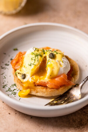 30-Minute Smoked Salmon Eggs Benedict with Blender Hollandaise - Well ...