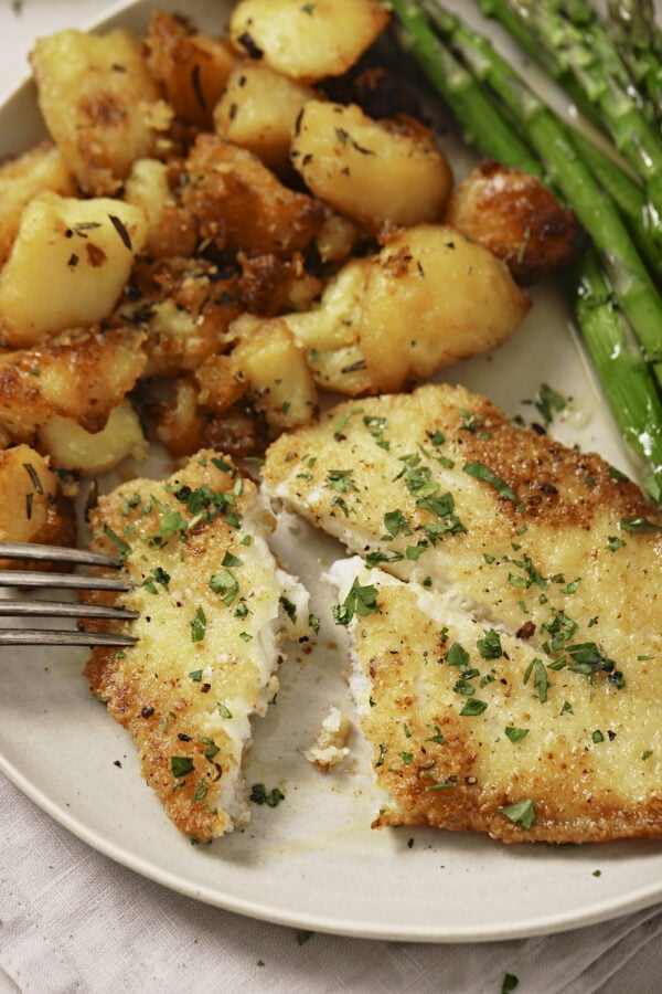 Sole Meunière (French Pan-Fried Sole in Butter Sauce) - Well Seasoned ...