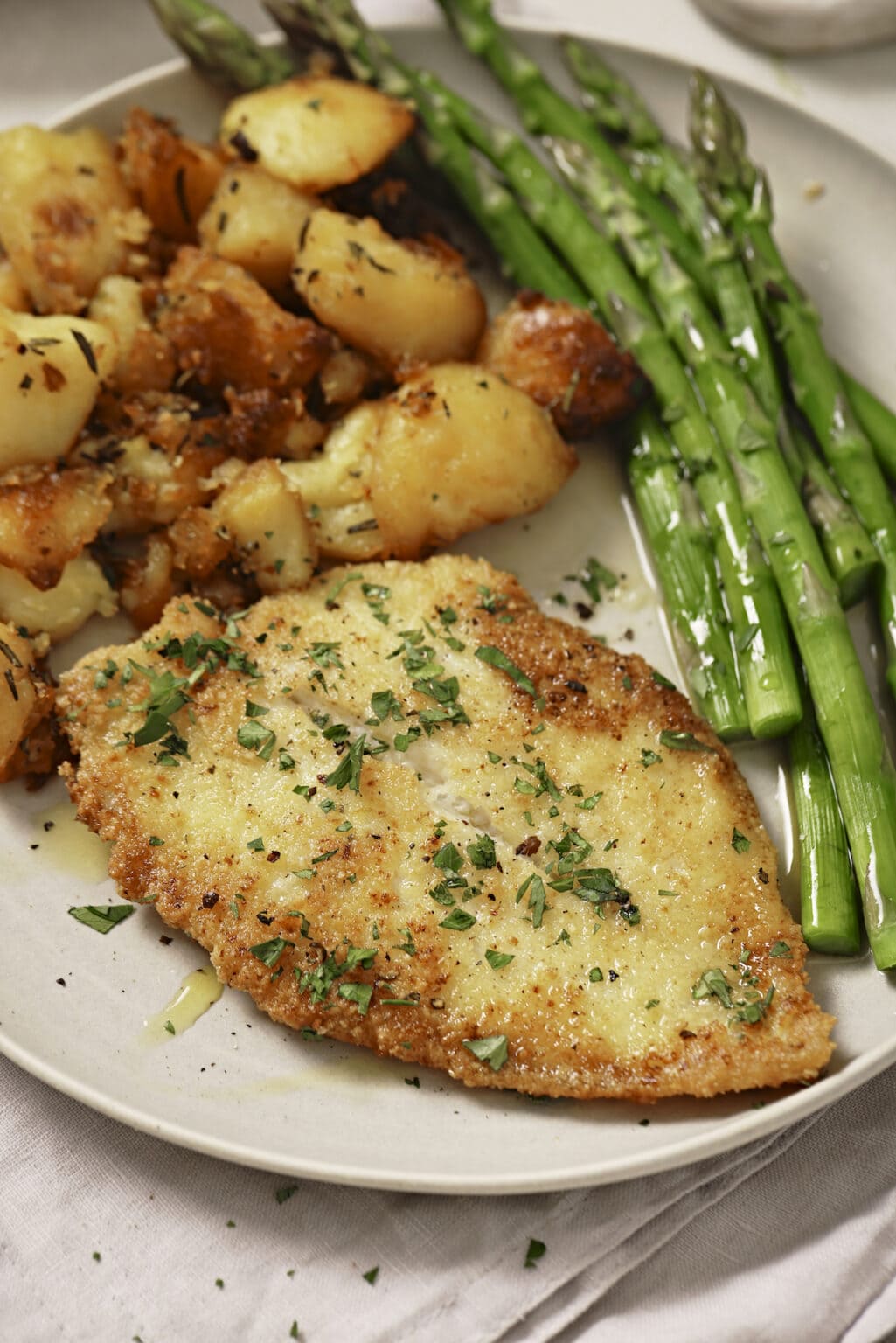 Sole Meunière (French Pan-Fried Sole in Butter Sauce) - Well Seasoned ...