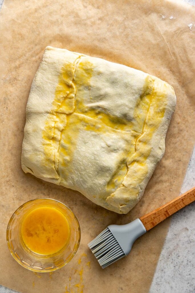 Salmon Wellington (Flaky Salmon in Puff Pastry) - Well Seasoned Studio