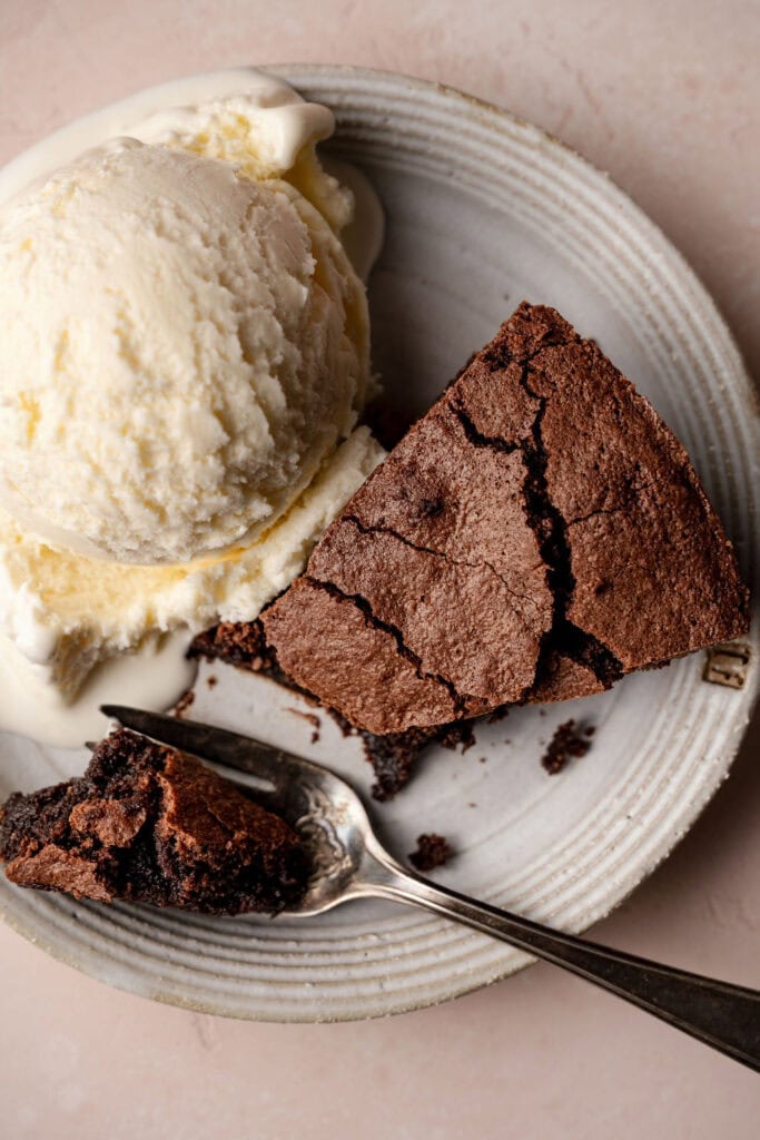 Rich Chocolate Torte with Almond Flour (Fudgy!) - Well Seasoned Studio